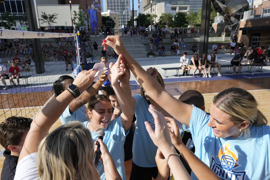 Indy Ignite Celebrates Successful First Day of Player Signing - Major ...