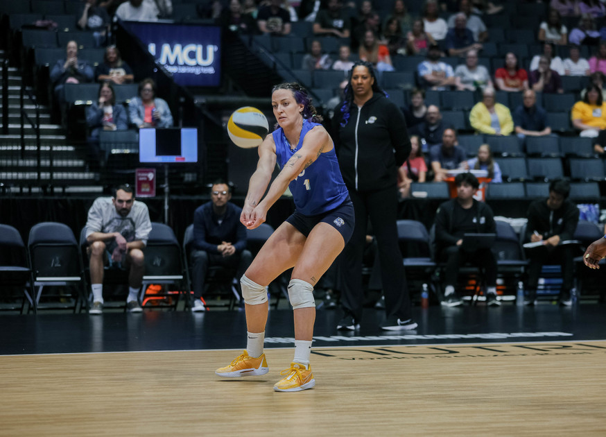 Grand Rapids Rise Sign Setter August Raskie - Major League Volleyball