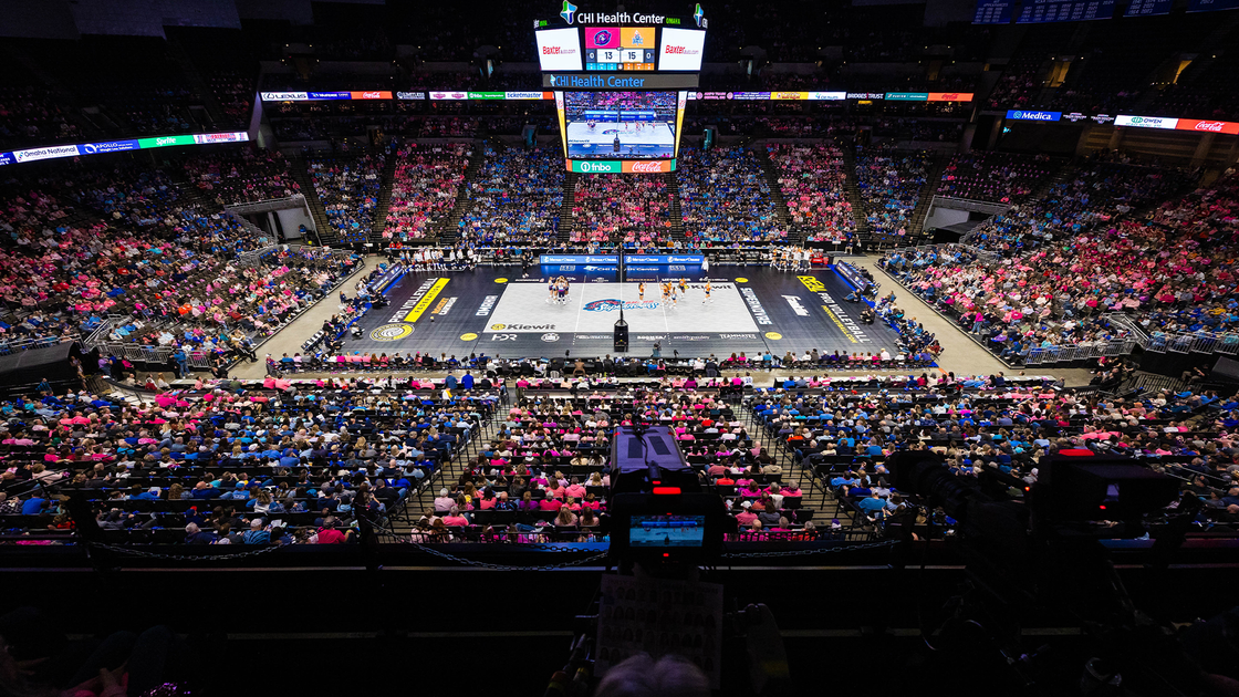 Supernovas Draw Second-Largest Crowd in Pro Volleyball History, Fall to ...